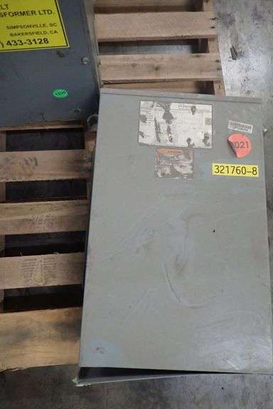 Lot of GE Spectra Series Panelboard with Circuit Breakers - Yellow Tag ...