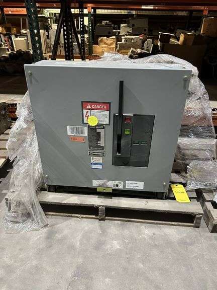 Square D MV 2000A Circuit Breaker - Yellow Tag Auctions