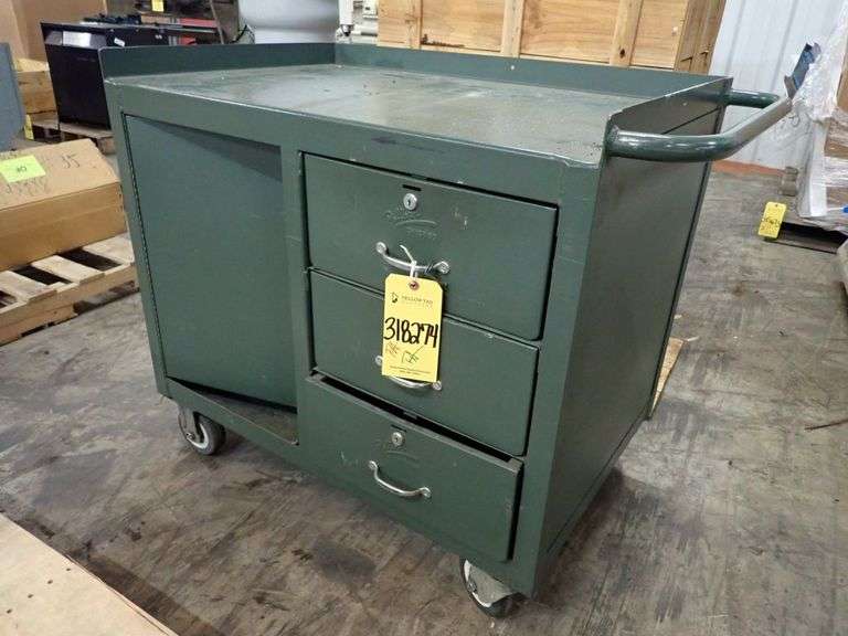 Polland Bros's 3-Drawer Maintenance Bench - Yellow Tag Auctions