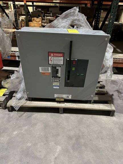 Square D MV 2000A Circuit Breaker - Yellow Tag Auctions