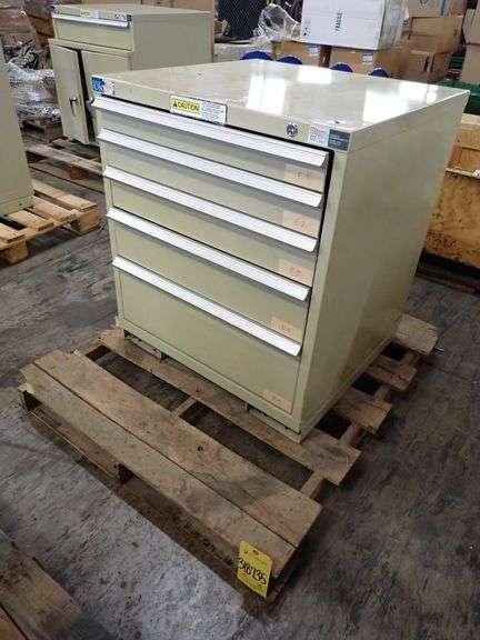 Stor-Loc 5-Drawer Tool Cabinet - Yellow Tag Auctions