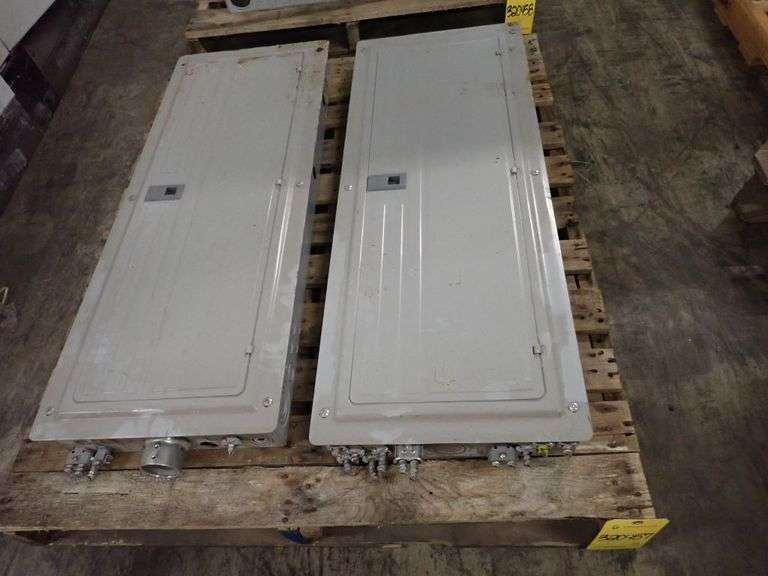 Lot of (2) Siemens 200A Indoor Load Centers with Circuit Breakers ...