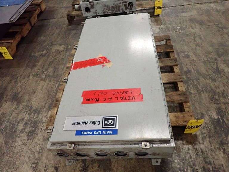 Cutler Hammer 100A Panelboard with Circuit Breakers with Cut Out Box ...