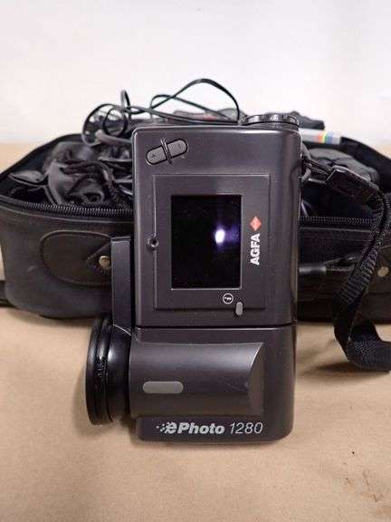 AGFA Digital Still Camera - Yellow Tag Auctions
