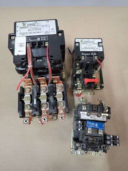 Lot of (2) Square D Starters with Allen Bradley Contactor - Yellow Tag ...