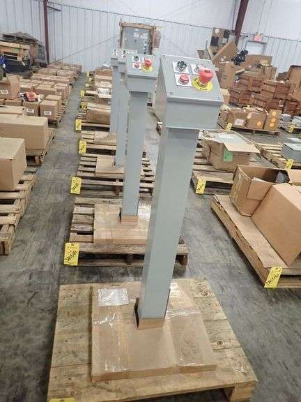 Industrial Pedestal Control Panel - Yellow Tag Auctions