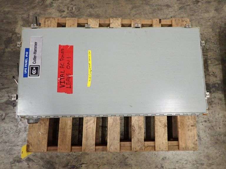 Cutler Hammer 100A Panelboard with Circuit Breakers with Cut Out Box ...