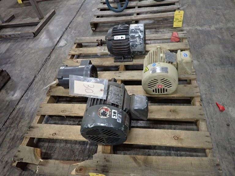 Lot of Assorted Motors - Yellow Tag Auctions