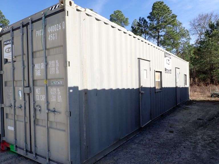 PAC-Van 40' Container - Yellow Tag Auctions