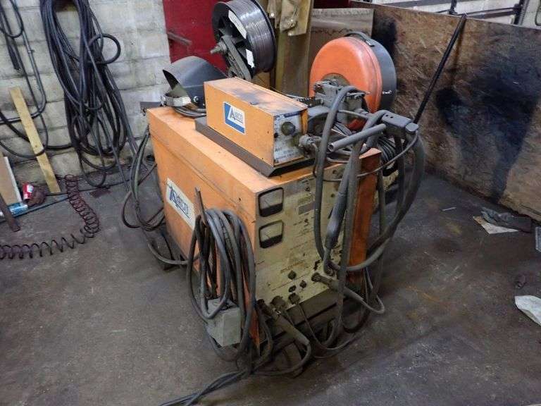 Airco CV-450 DC Aircomatic Welding Machine - Yellow Tag Auctions
