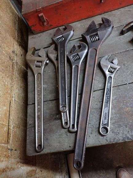 Lot of Assorted Adjustable Wrenches - Yellow Tag Auctions