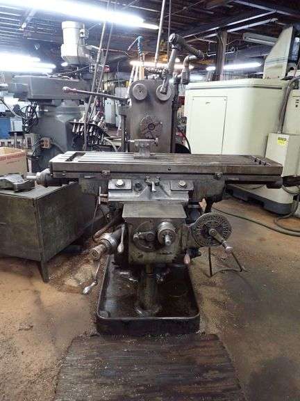Milwaukee Kearney & Trecker No 2 Heavy Plain Milling Machine - Yellow ...