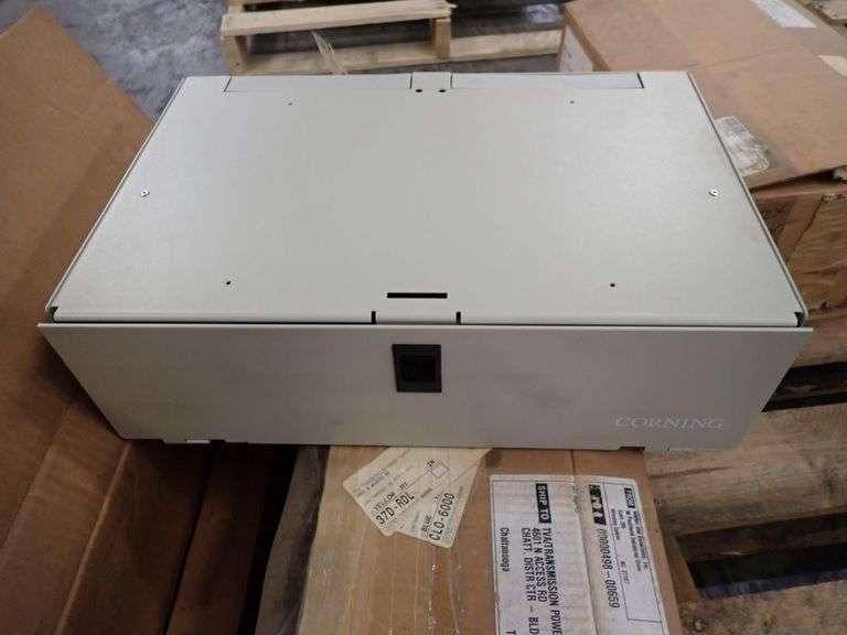 Lot of (2) Corning Cable Systems Fiber Distribution Center Units ...