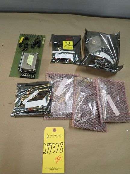 Lot of Assorted Components - Yellow Tag Auctions