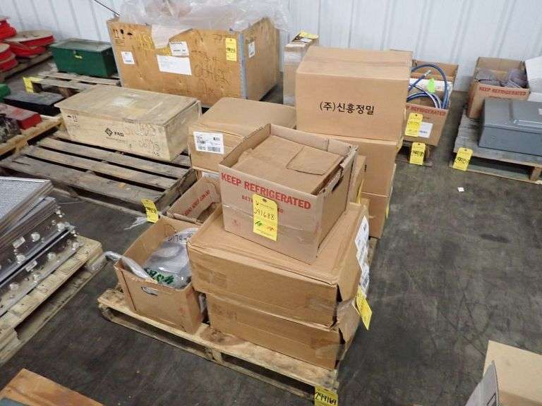 Lot of Assorted Components - Yellow Tag Auctions