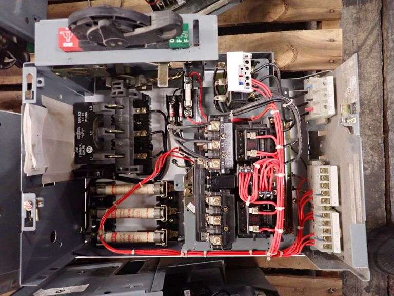 Lot of (5) Allen Bradley MCC Buckets - Yellow Tag Auctions