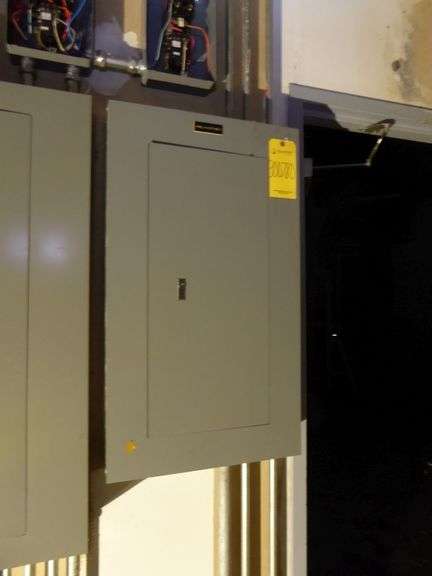 Square D NEHB Panelboard - Yellow Tag Auctions