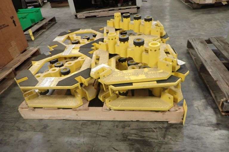 Lot of (10) Garlock Safety Systems Guardrail Bases - Yellow Tag Auctions
