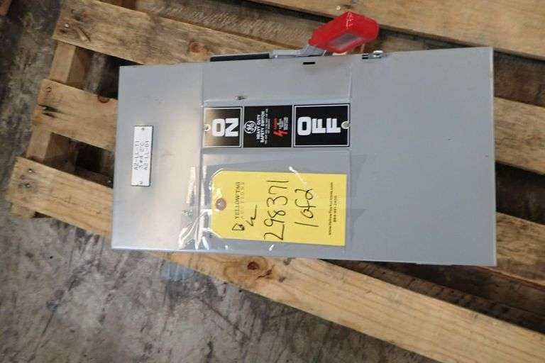 Lot of (2) Assorted General Electric Components - Yellow Tag Auctions