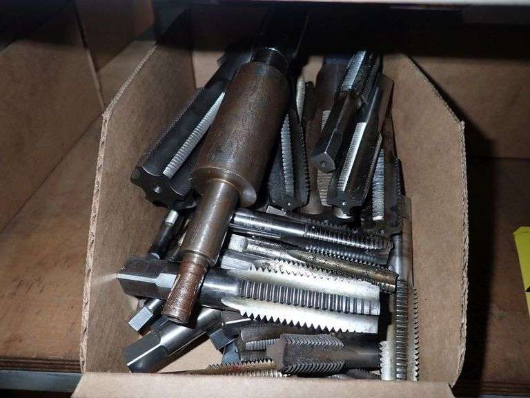 Lot of Assorted Taps - Yellow Tag Auctions