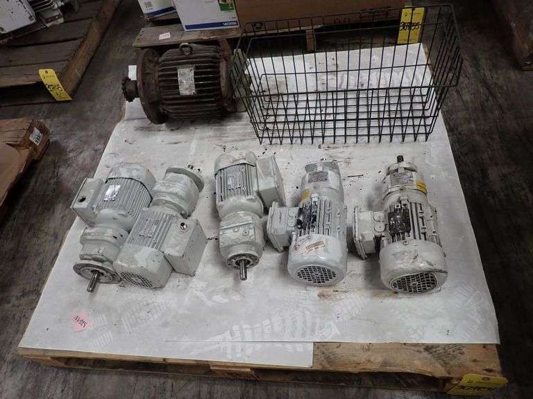 Lot of (7) Assorted Motors and Components - Yellow Tag Auctions