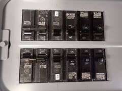 GE Load Center with Circuit Breakers - Yellow Tag Auctions