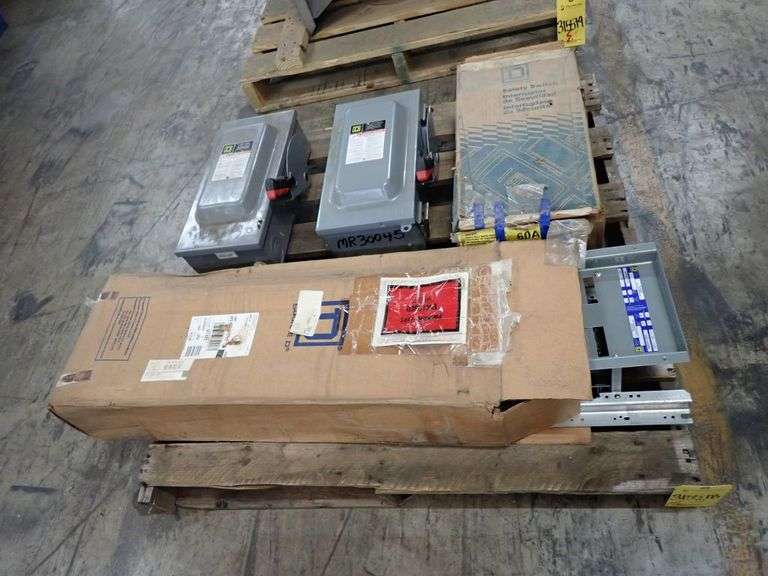 Square D Panelboard with (3) Heavy Duty Switches - Yellow Tag Auctions