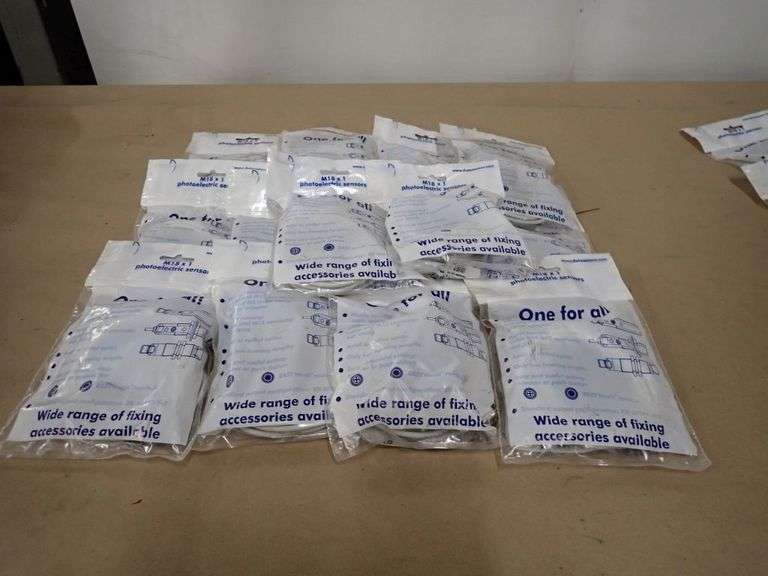 Lot of (14) Datasensor Photoelectric Sensors - Yellow Tag Auctions