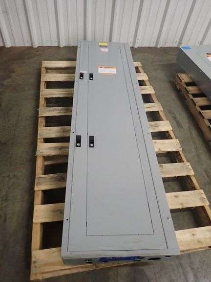General Electric 225A Panelboard with Circuit Breakers - Yellow Tag ...