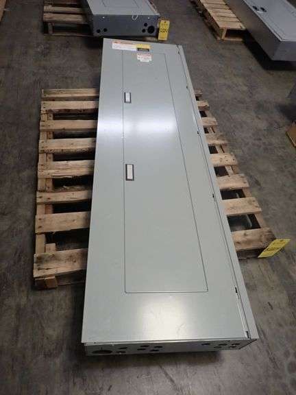 Eaton 150A Panelboard With Circuit Breakers - Yellow Tag Auctions