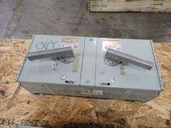 Lot of (3) I-T-E Vacu Break Switches with Bracket - Yellow Tag Auctions