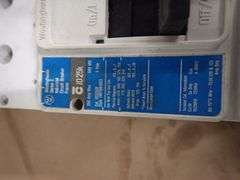 Lot of (4) Circuit Breakers - Yellow Tag Auctions