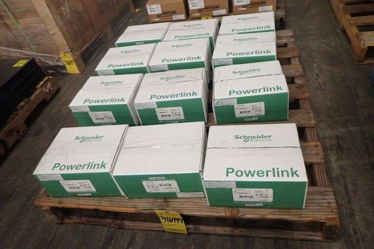 Lot of (12) Schneider Electric Controllers - Yellow Tag Auctions