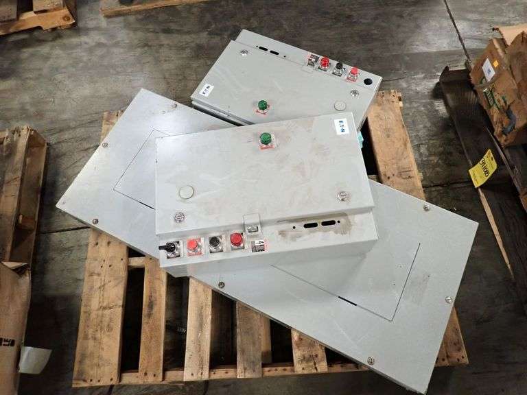 Cutler Hammer/Westinghouse Pow R Line PRL3A Panelboard with Circuit ...