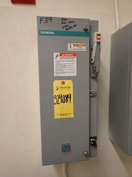 Siemens Combination Motor Disconnect Switch and Transformer - Yellow ...