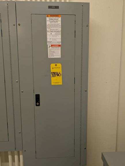 GE 225A AQF34 Panelboard with Circuit Breakers - Yellow Tag Auctions