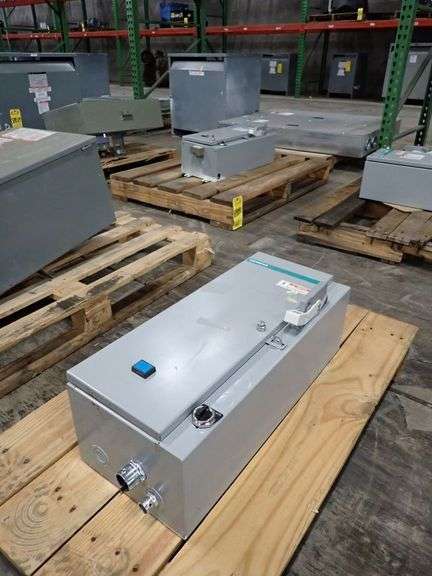 Siemens Combination Motor Disconnect Switch and Transformer - Yellow ...