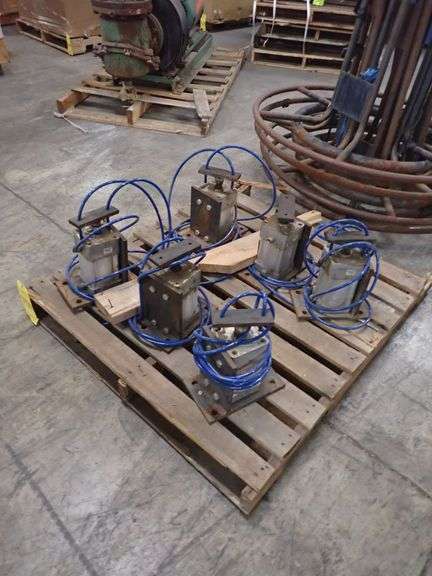 Lot of (6) Rexroth Taskmaster Cylinders - Yellow Tag Auctions