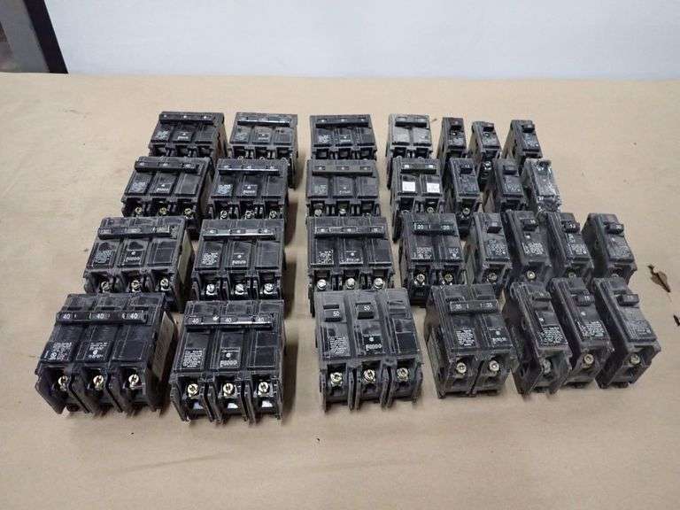 Lot of Assorted Circuit Breakers - Yellow Tag Auctions