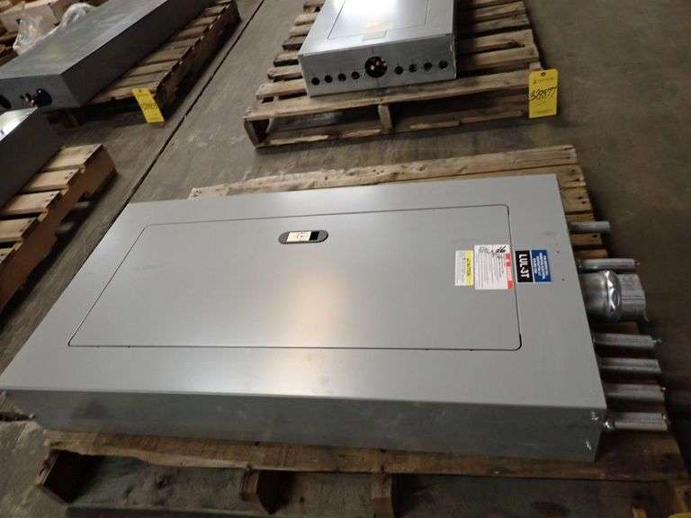 Siemens 250A Panelboard with Circuit Breakers - Yellow Tag Auctions