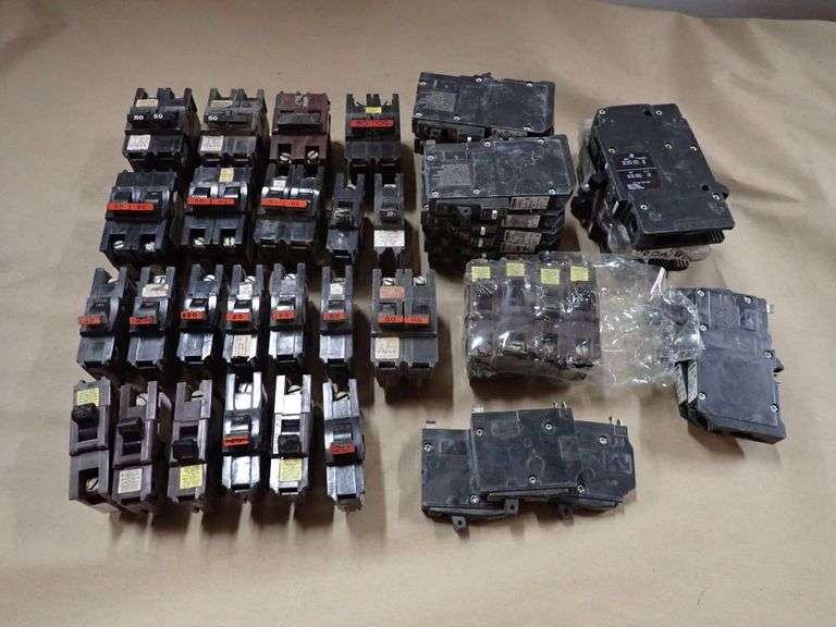 Lot of Assorted Circuit Breakers - Yellow Tag Auctions