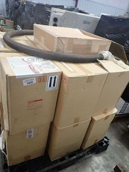 Lot of (18) Boxes Threebond PB-Pump Wiper Plates and Components ...