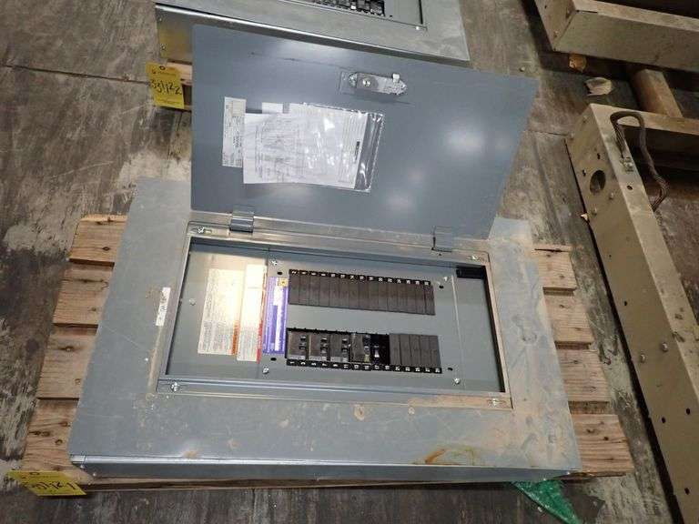 Square D 100A Panelboard with Circuit Breakers - Yellow Tag Auctions