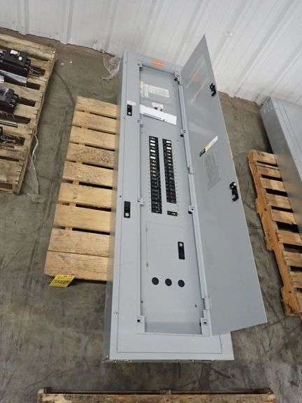 GE A Series 400A Panelboard with Circuit Breakers - Yellow Tag Auctions