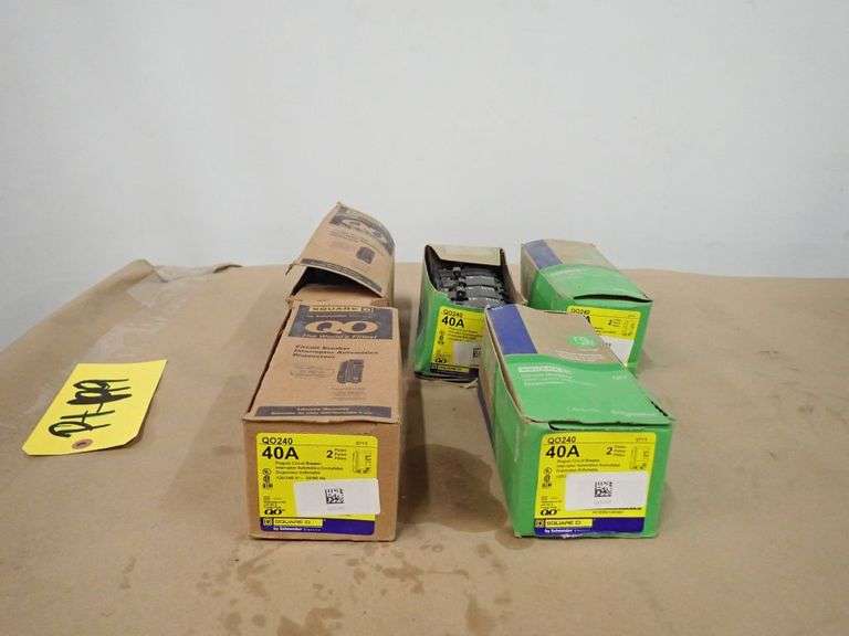Lot of (5) Boxes Square D 40A Circuit Breakers - Yellow Tag Auctions