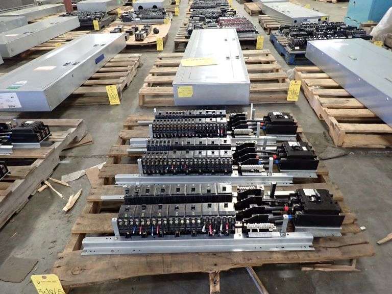 Lot of (3) Square D 225A Panelboards with Circuit Breakers - Yellow Tag ...