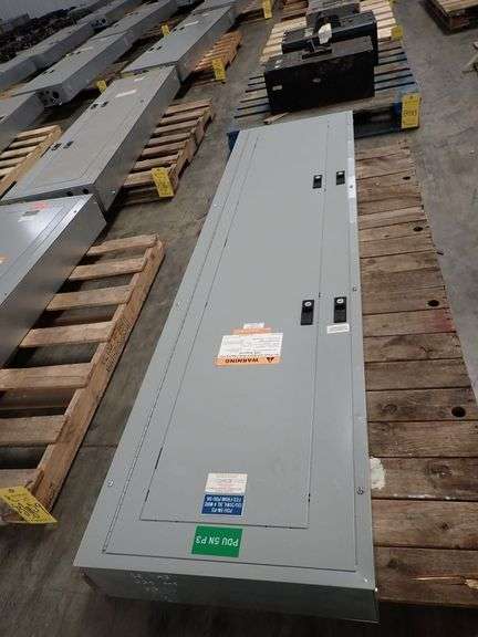 GE A Series 400A Panelboard with Circuit Breakers - Yellow Tag Auctions