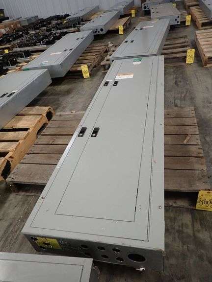 GE A Series 400A Panelboard with Circuit Breakers - Yellow Tag Auctions