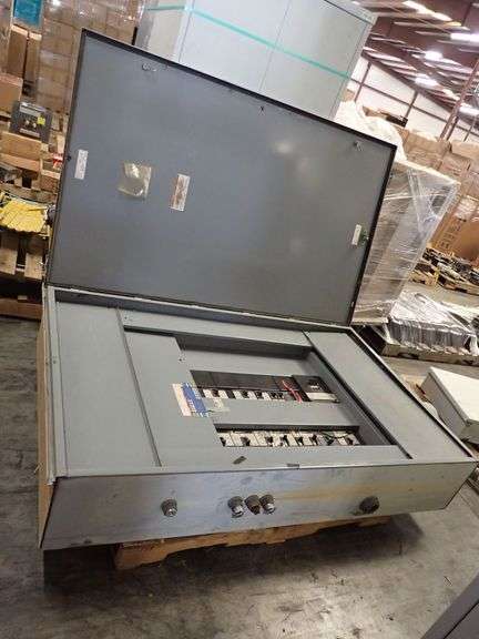 Square D Enclosure with Panelboard and Circuit Breakers - Yellow Tag ...