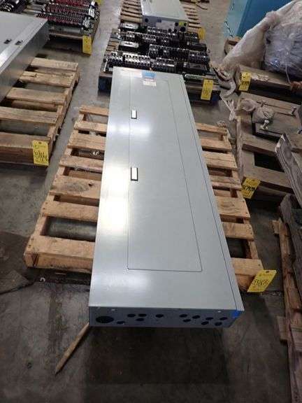 Eaton Pow-R-Line PRL1A 150A Panelboard with Circuit Breakers - Yellow ...